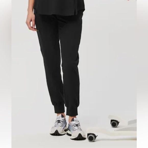 Figs | Pants & Jumpsuits | Figs Maternity Scrub Pants Jogger Style ...